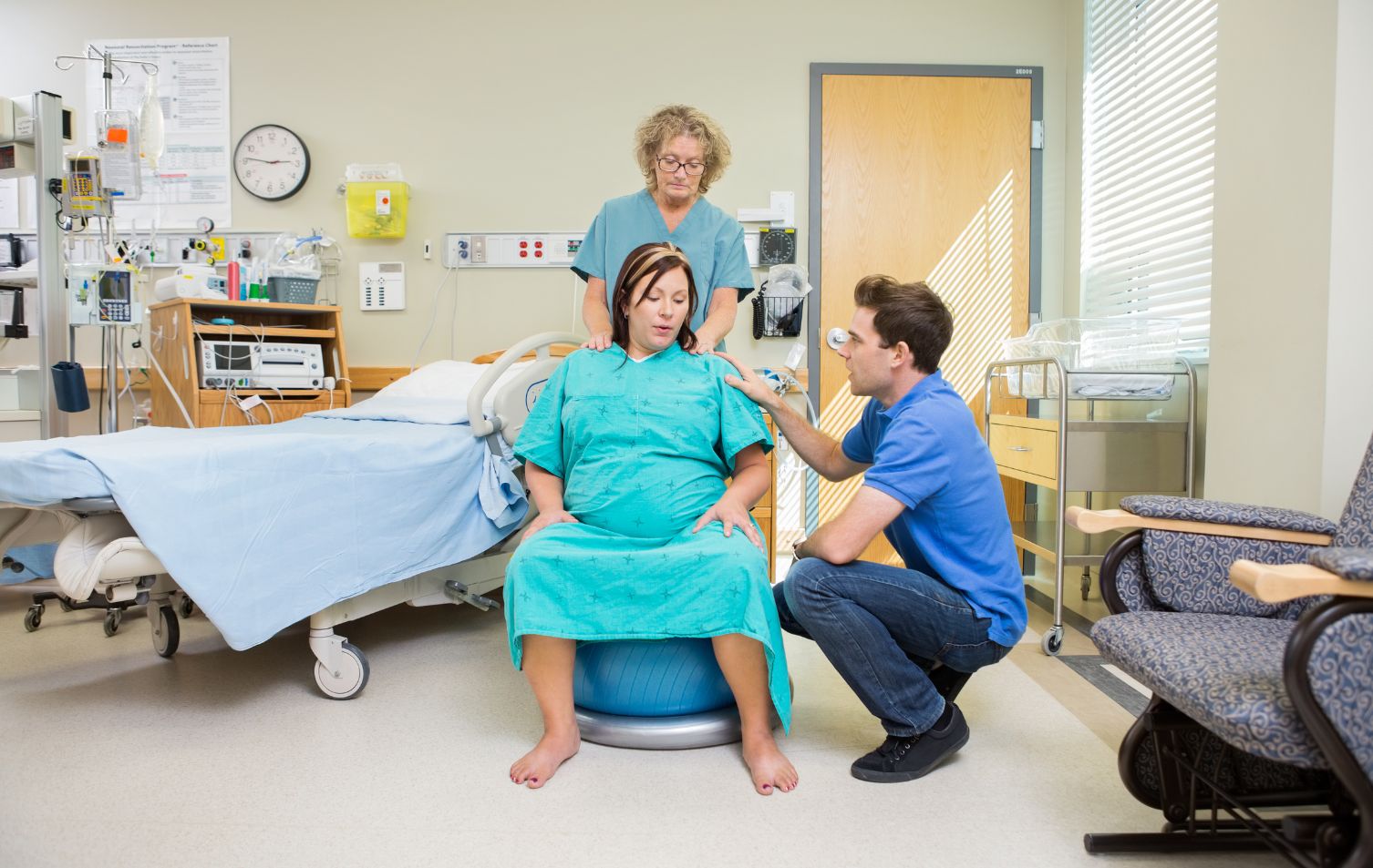60SEC031 Imminent Birthing: Stages of Labour - EMS Education & Training