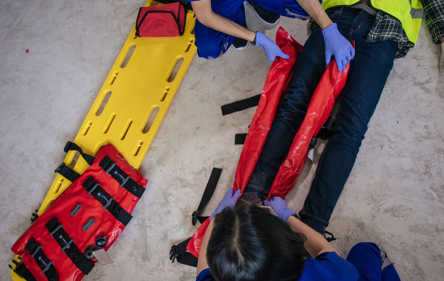 ECCPD123 CT6 Femoral Traction Leg Splints - EMS Education & Training