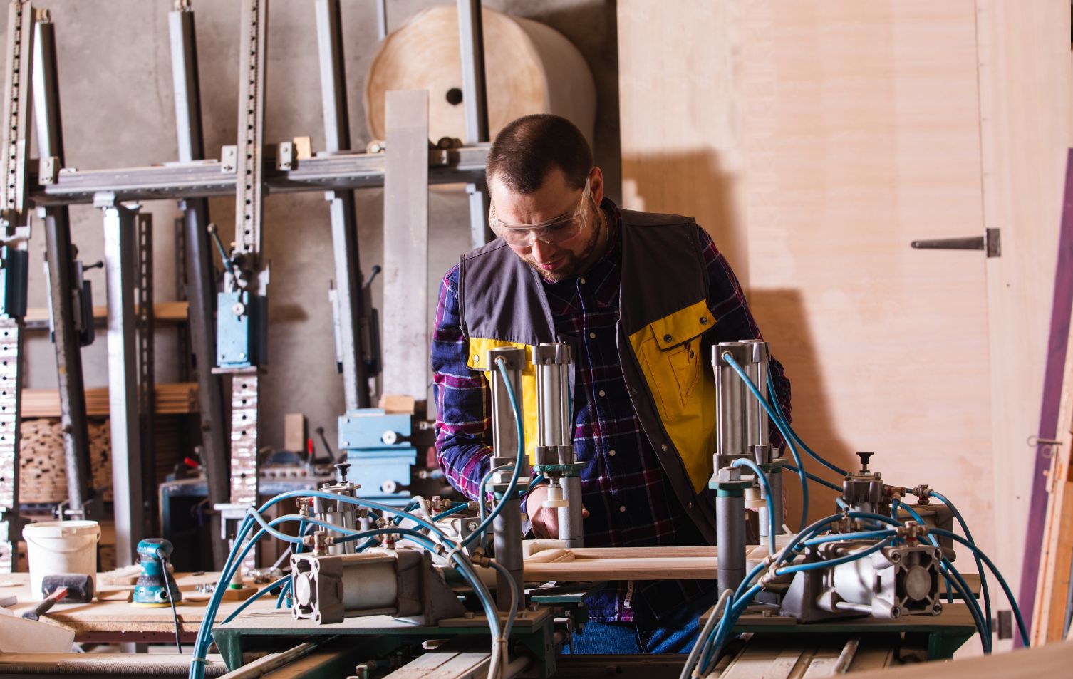 GCCPD133 Pneumatic Tools Safety - EMS Education & Training